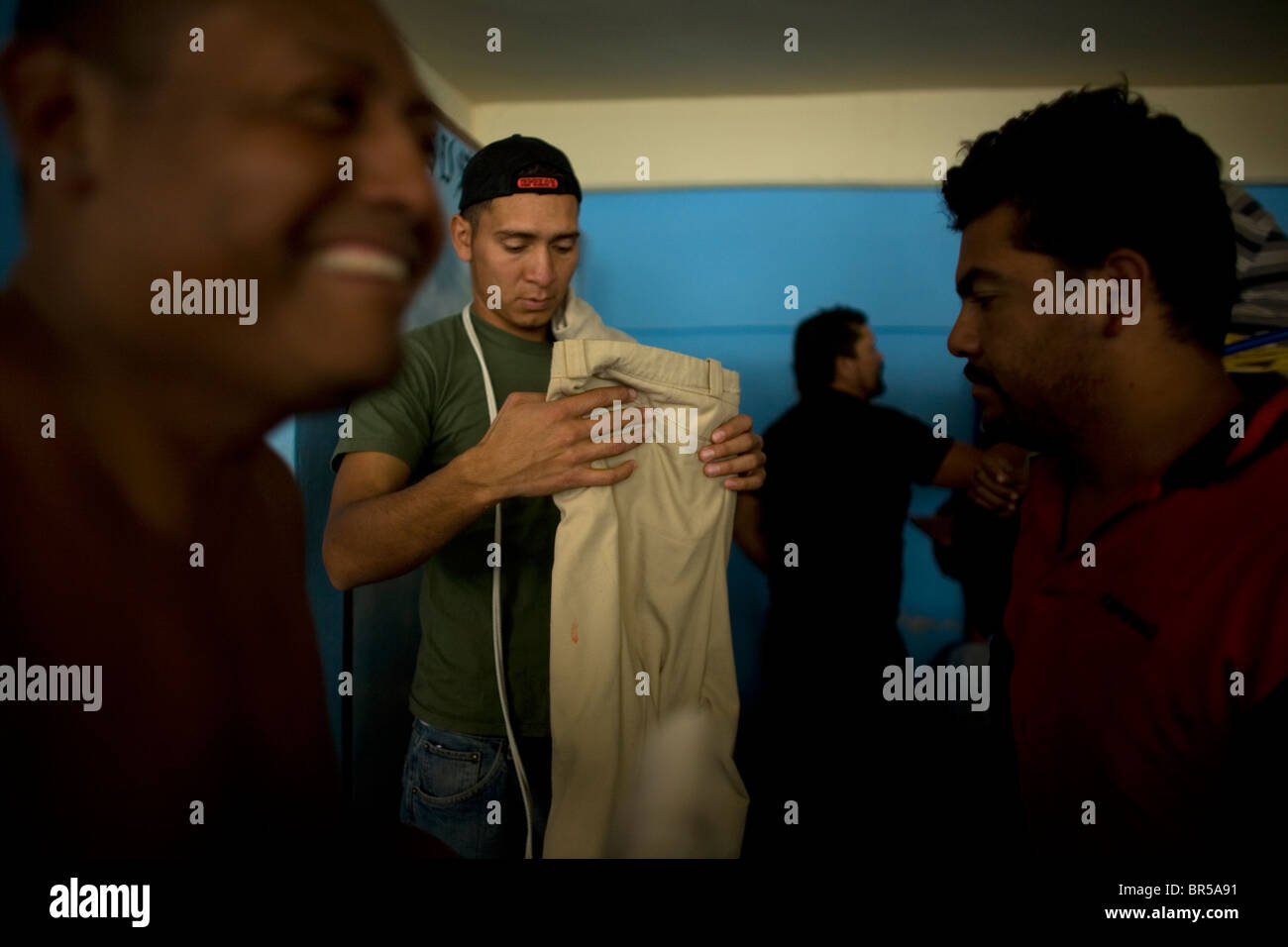 Undocumented people hi-res stock photography and images - Alamy