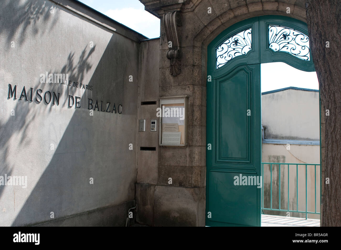 Balzac's House, Paris, France Stock Photo - Alamy