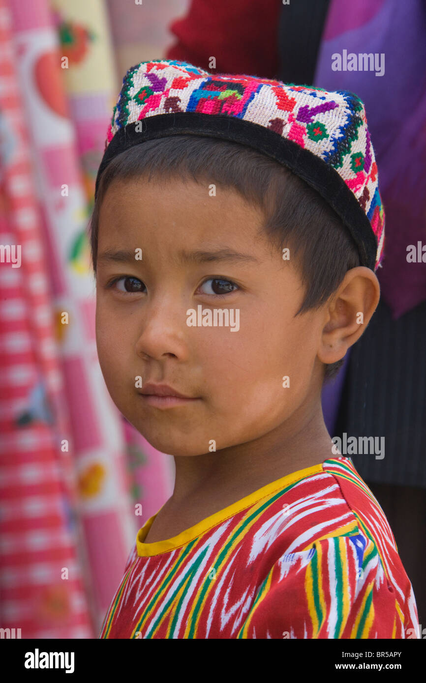 Uighur girl, Kashgar, Xinjiang, China Stock Photo - Alamy