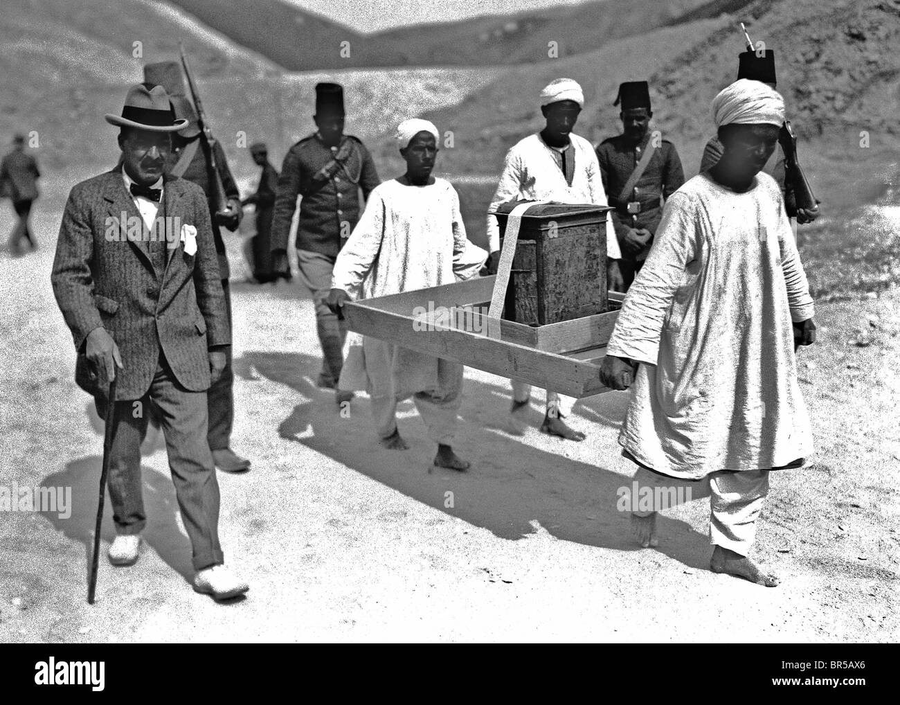 Howard Carter discovered Tutankhamun's tomb in the Valley of the Kings ...