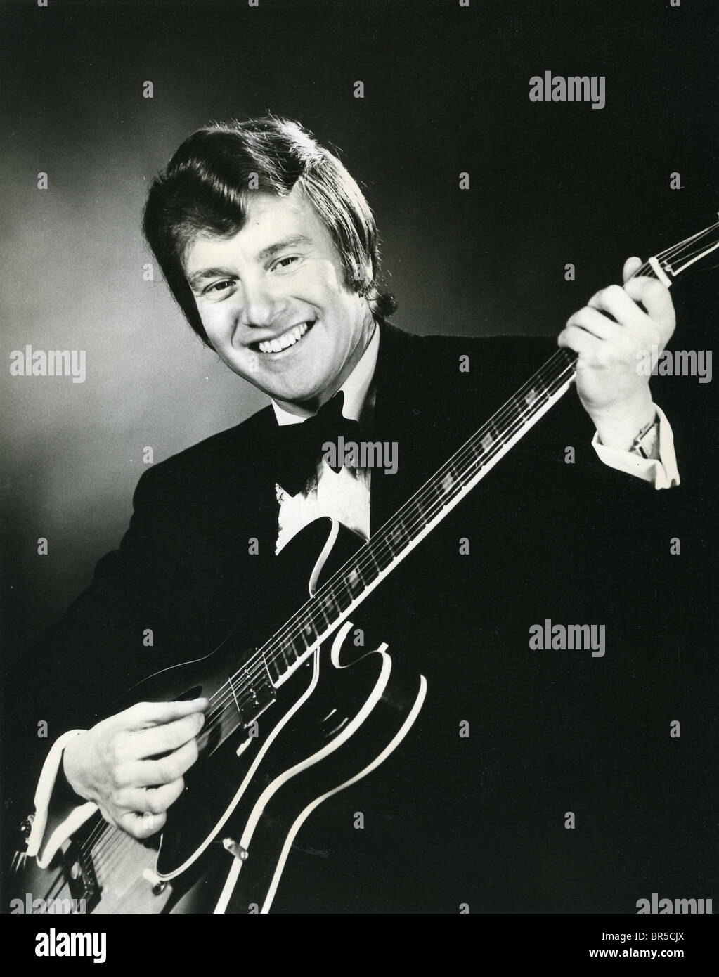 DAVE ARNOLD - UK pop musician Stock Photo - Alamy