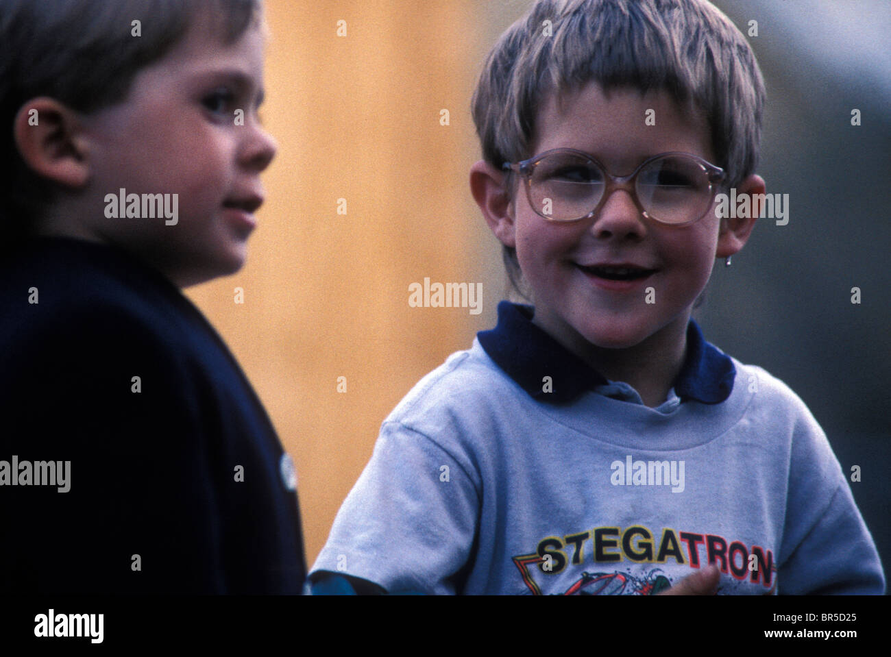 Edu kids hi-res stock photography and images - Alamy