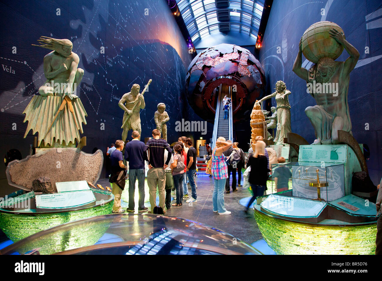 London science museum hi-res stock photography and images - Alamy