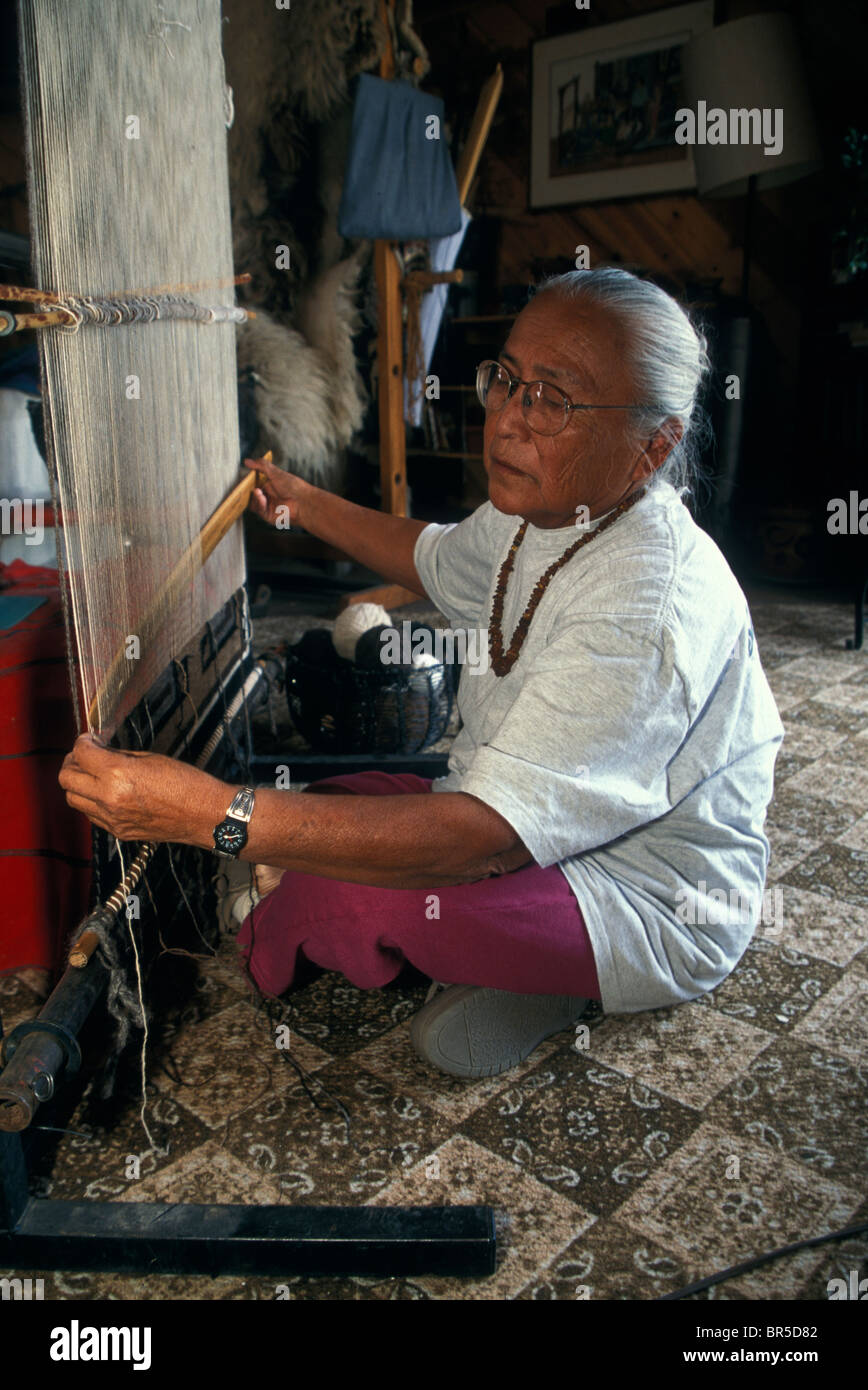 Navajo weaving hi-res stock photography and images - Alamy
