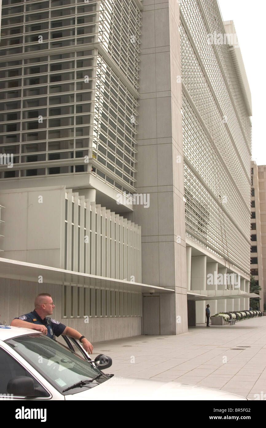 World bank imf hi-res stock photography and images - Alamy