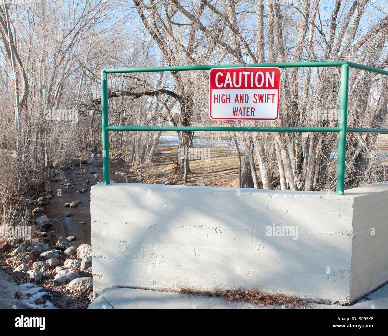 Swift water sign hi-res stock photography and images - Alamy