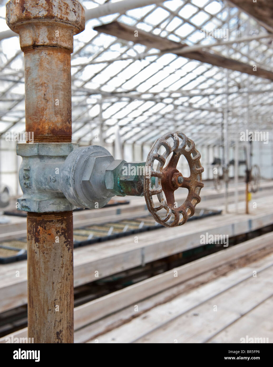 Steam valve hi-res stock photography and images - Alamy