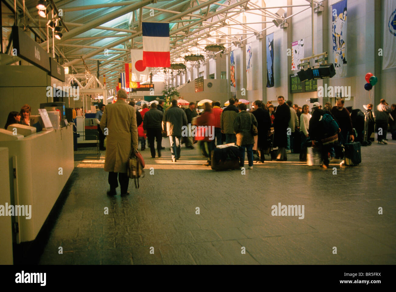 United airlines airport hi-res stock photography and images - Alamy