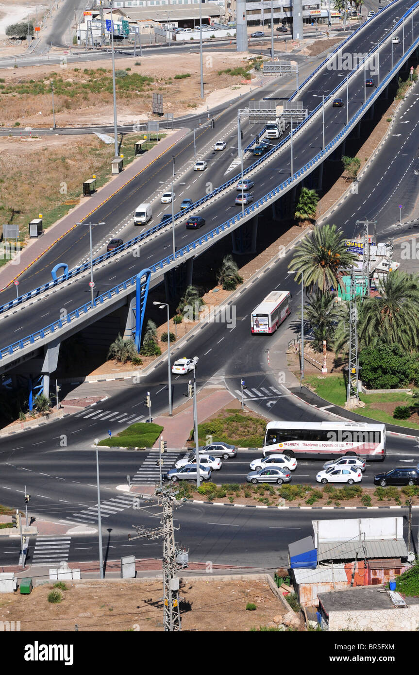Flyover intersection hi-res stock photography and images - Alamy