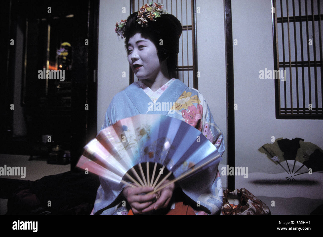 Geisha fan japan hi-res stock photography and images - Alamy