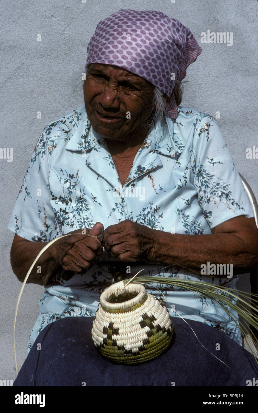 Americans indians hi-res stock photography and images - Alamy