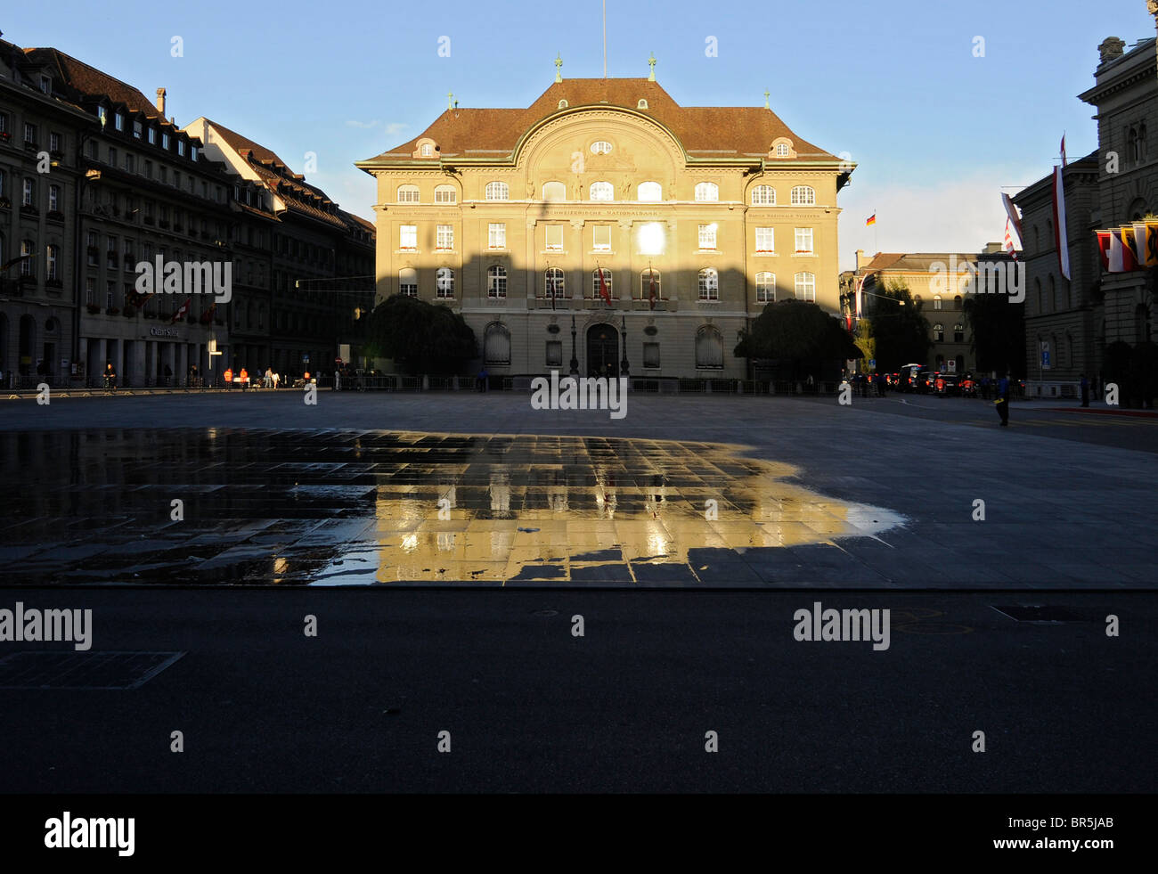 Swiss bank building hi-res stock photography and images - Alamy
