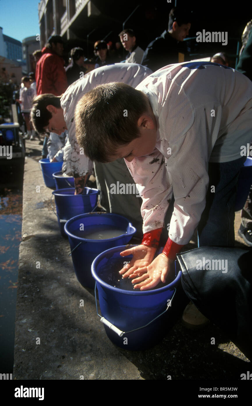 Texas san antonio riverwalk mud festival fun wild dirty travel hi-res ...