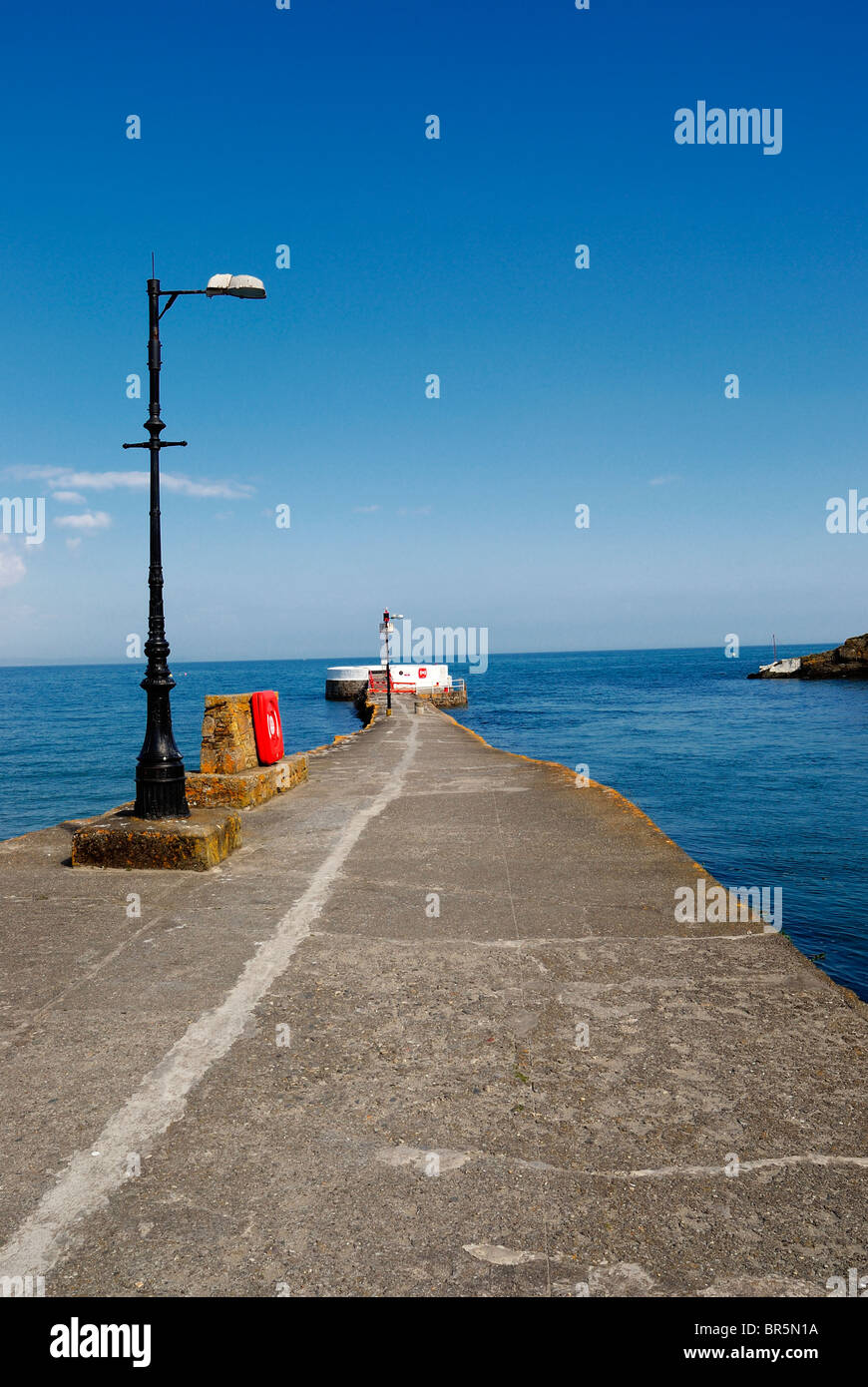 The banjo pier in looe Cornwall england uk Stock Photo - Alamy