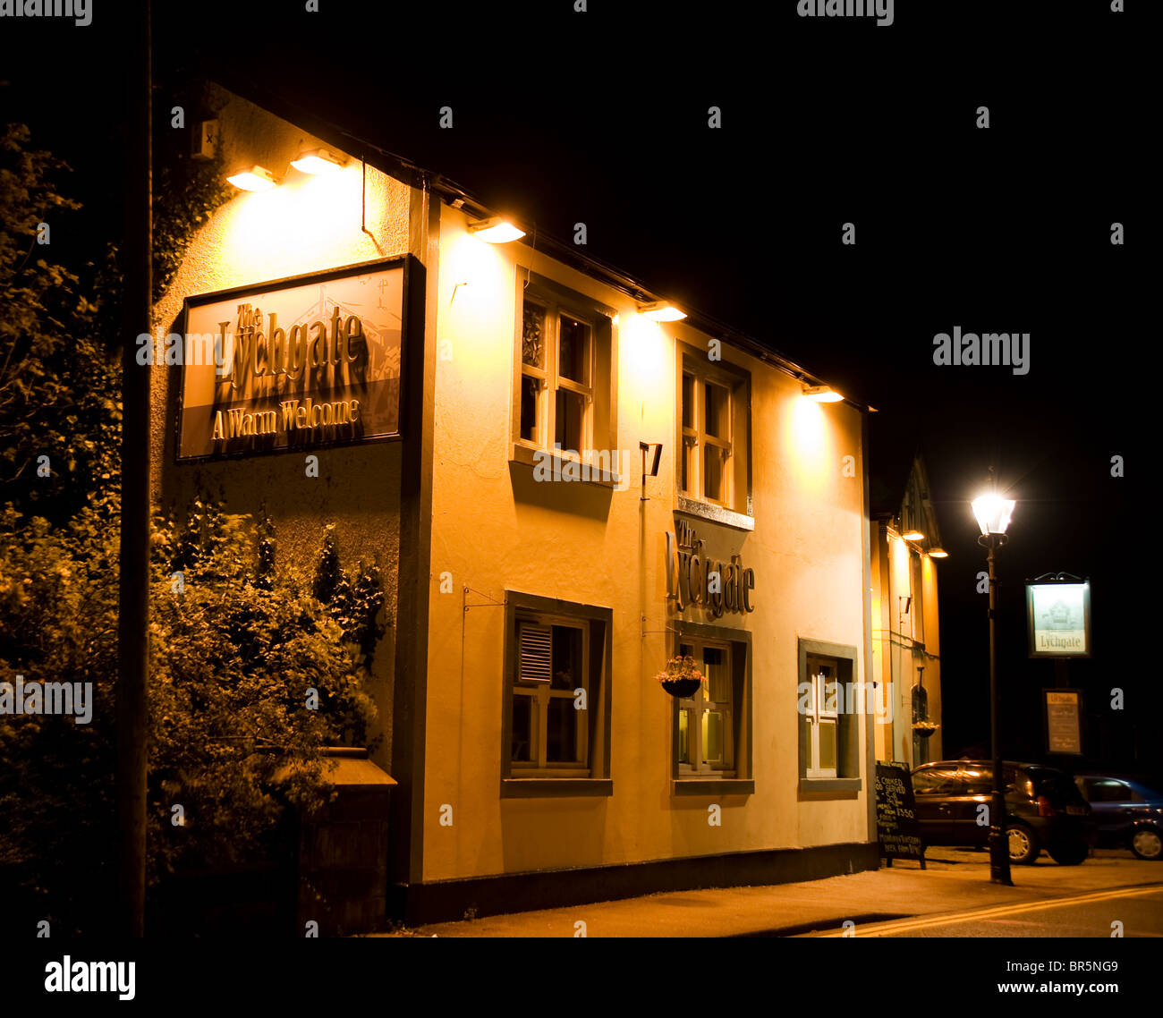 The "Lychgate" public house, floodlit at night Stock Photo - Alamy