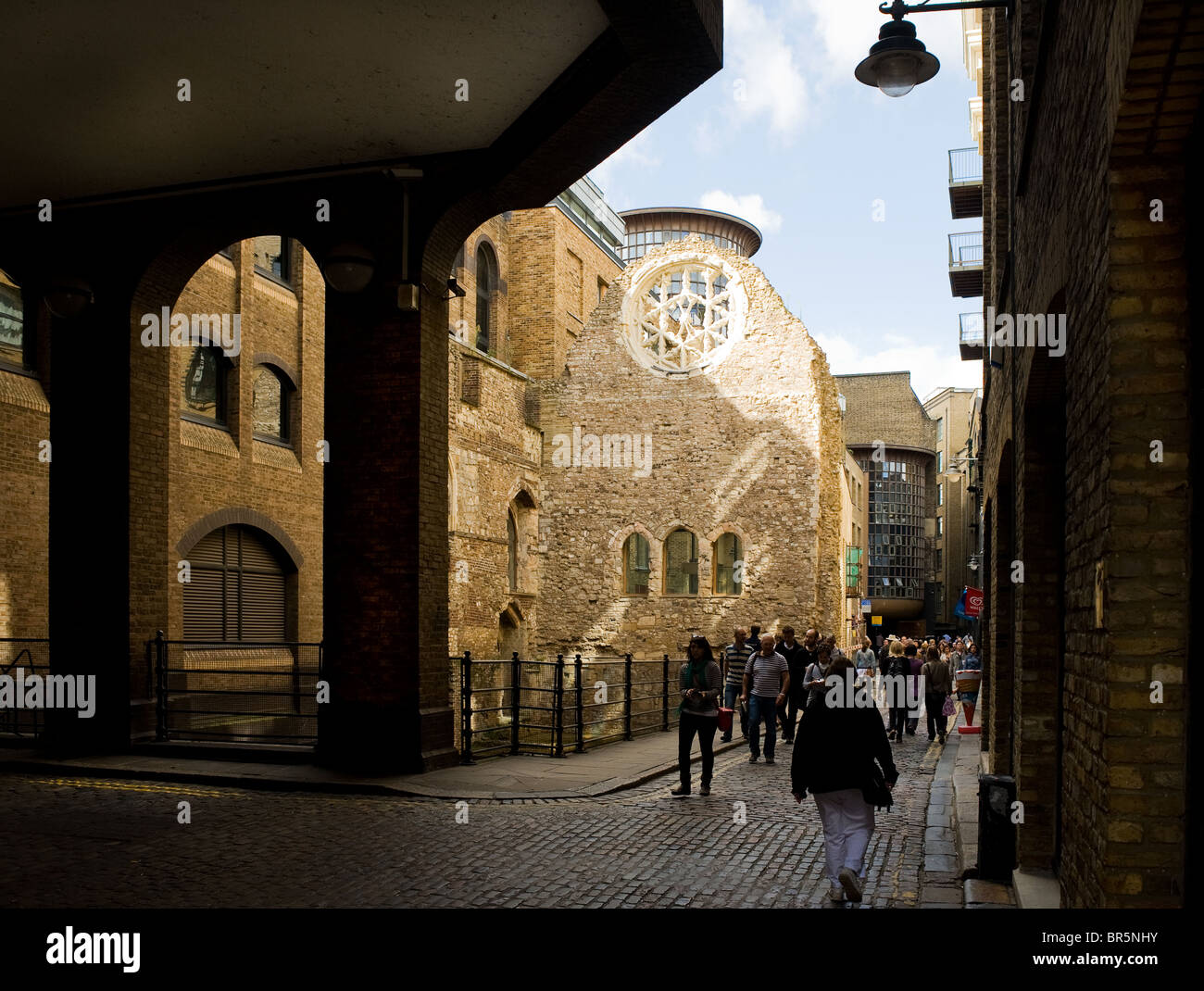 Clink Street in London Stock Photo - Alamy