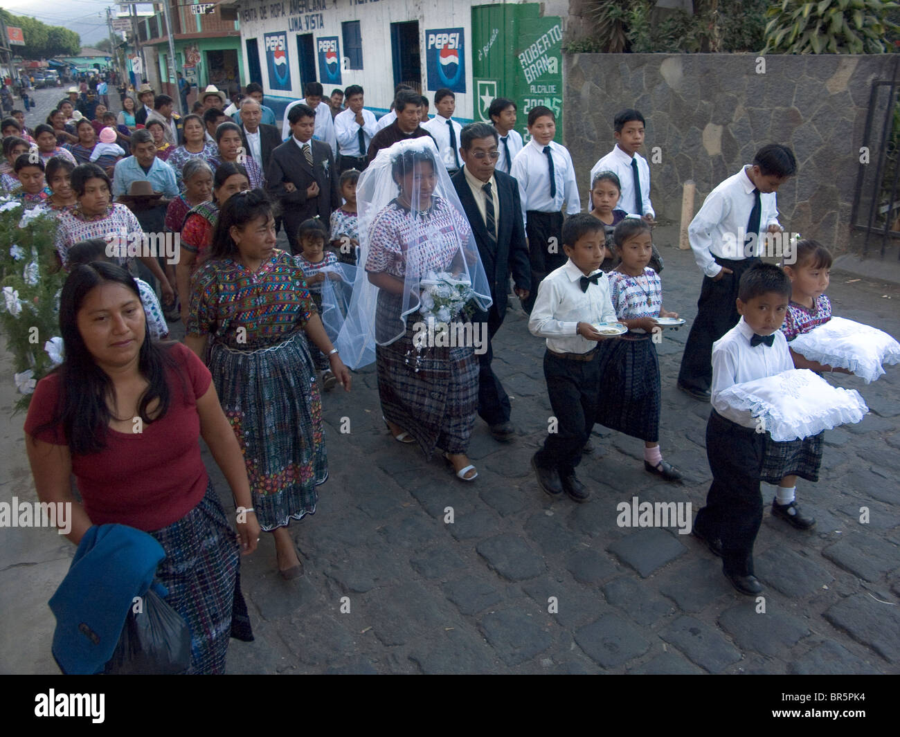 Bride viel hi-res stock photography and images - Alamy