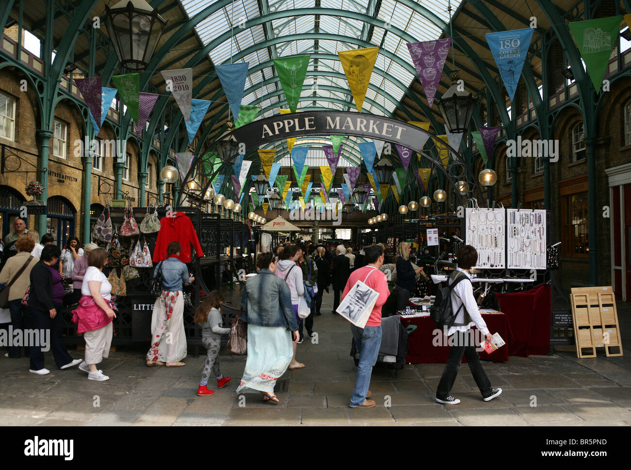 Covent garden market london uk hi-res stock photography and images - Alamy
