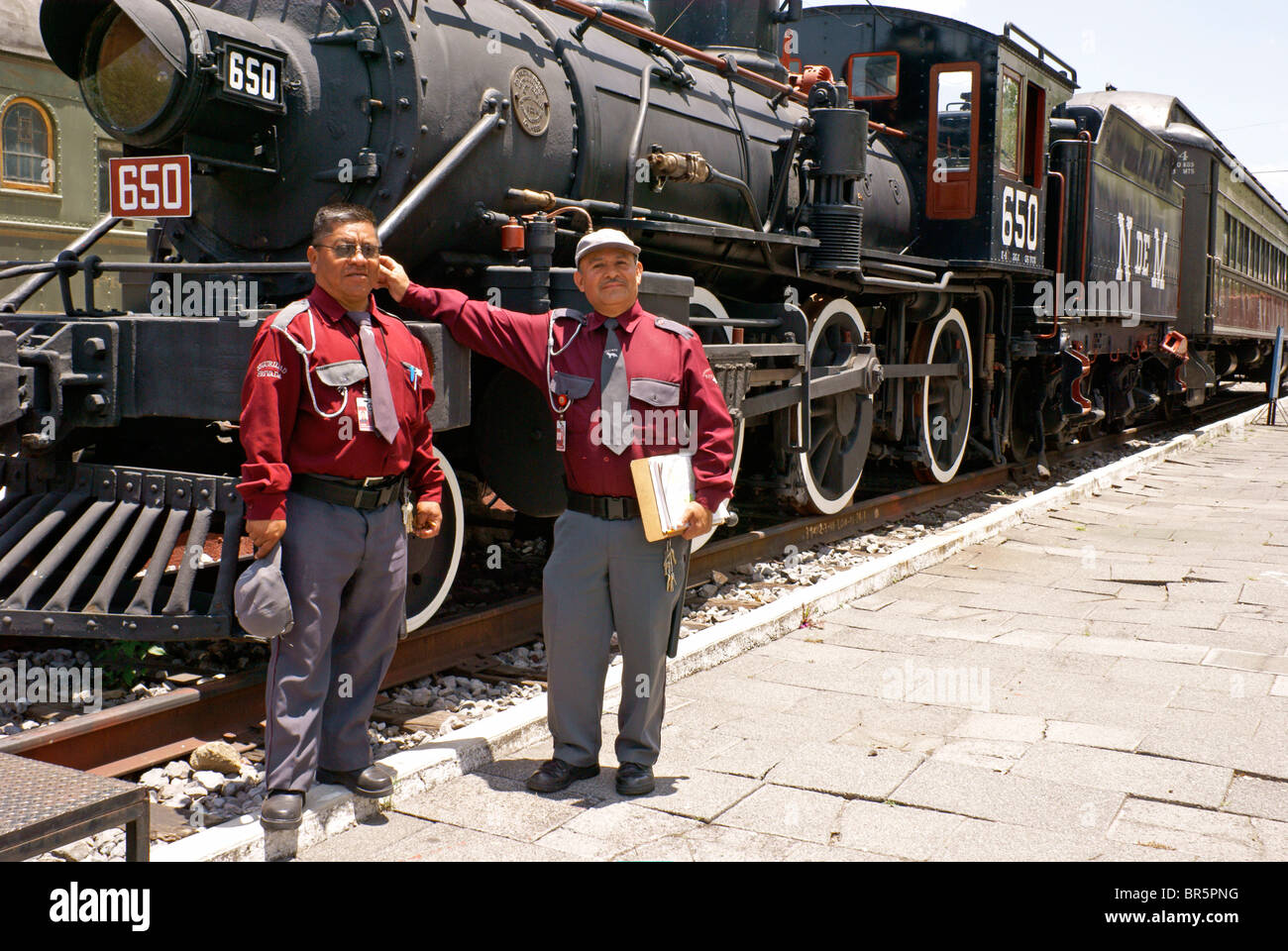 Ferrocarriles nacional de mexico hi-res stock photography and images ...