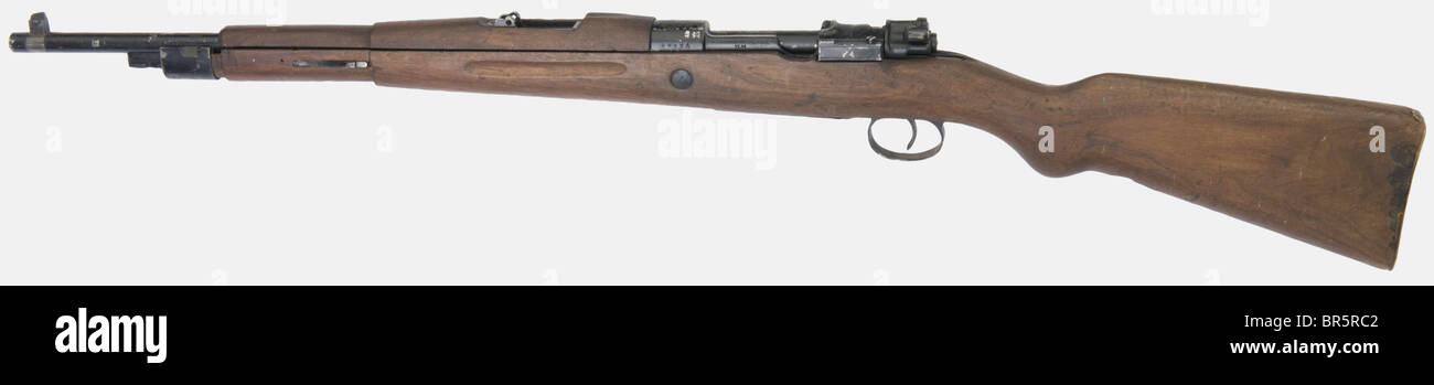 A Czech Mauser pattern VZ 33, calibre 7,92 x 57, serial number 2985a ...