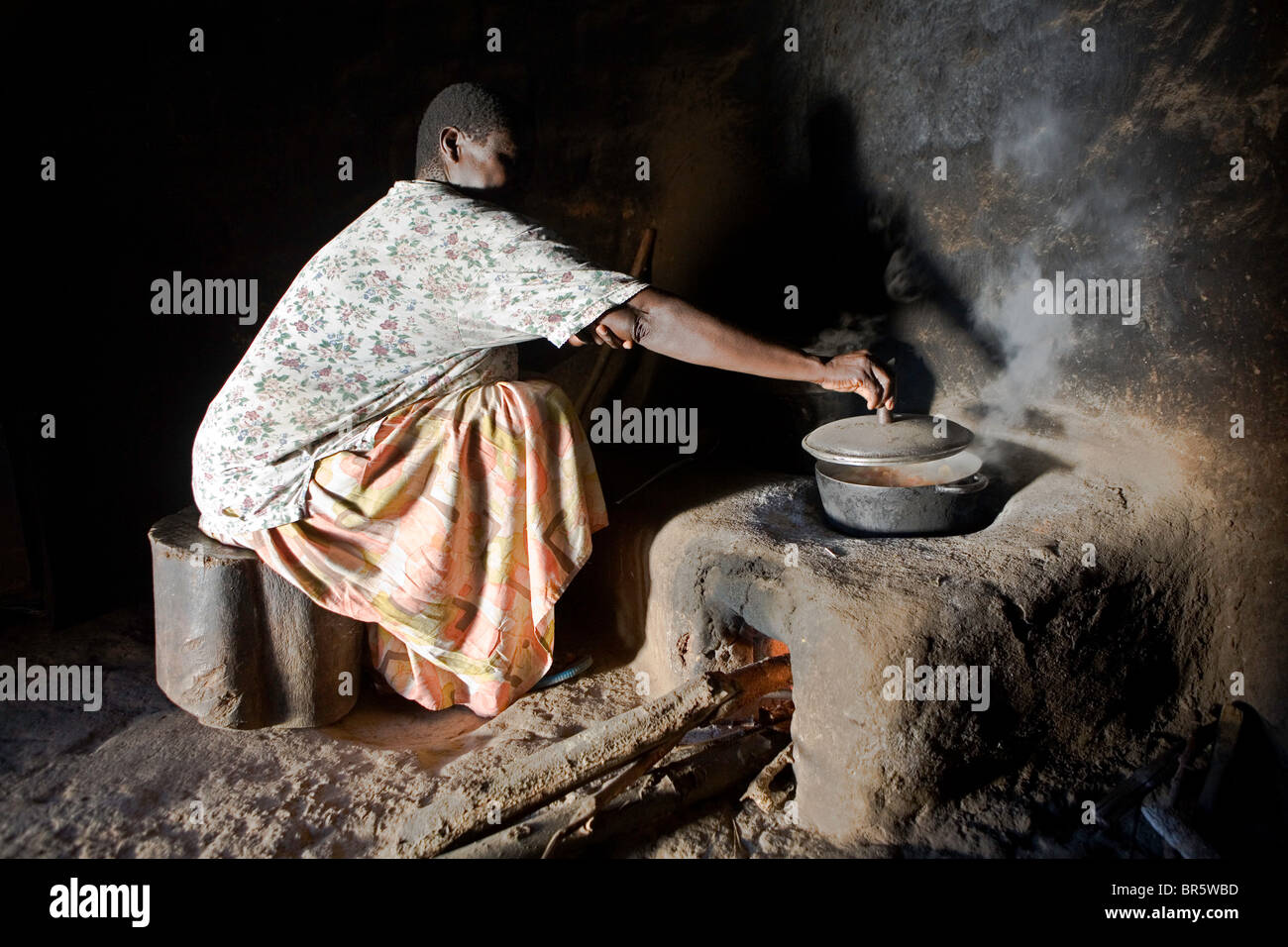 Wood stove africa hi-res stock photography and images - Alamy