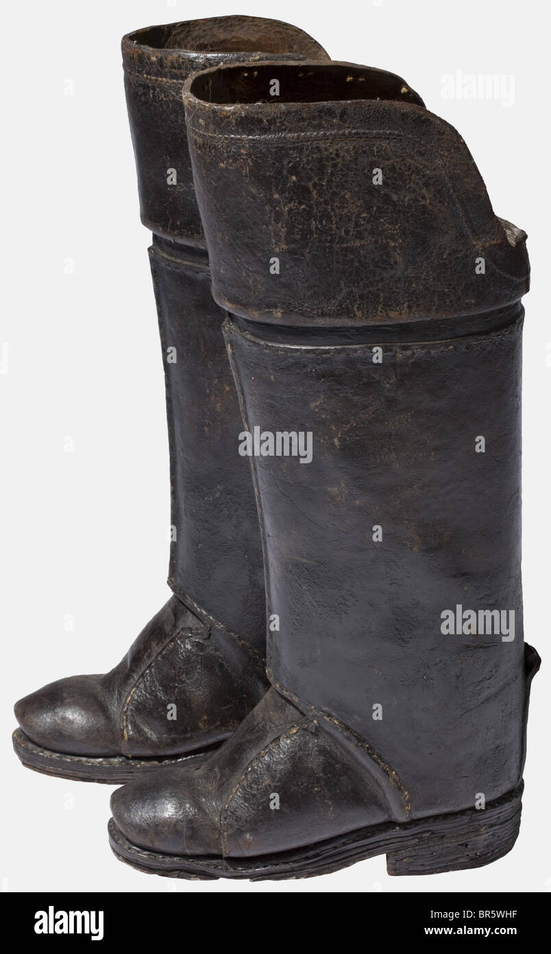 A pair of German cuirassier's boots, circa 1750 A pair of heavy ...