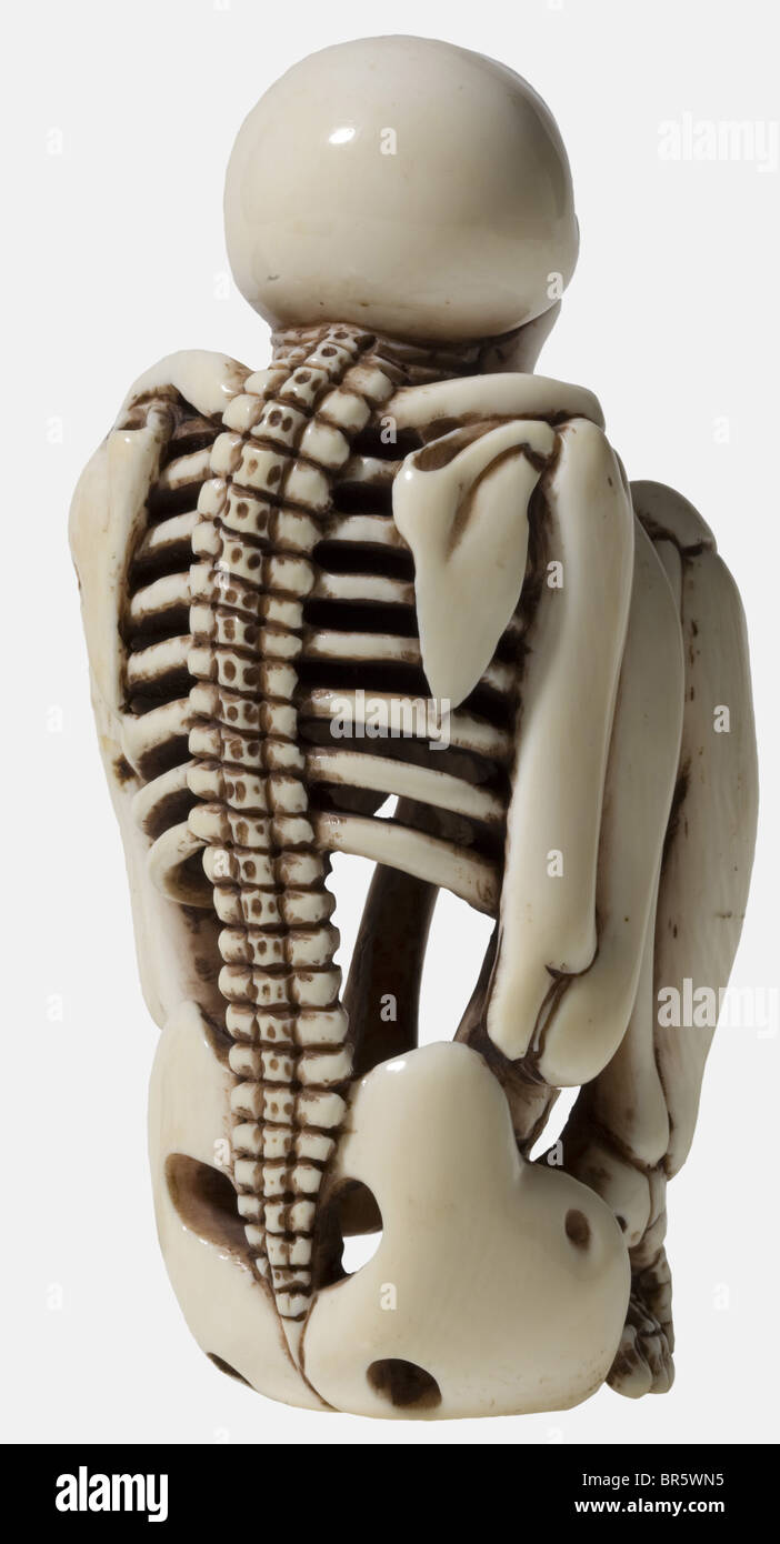 In a squatting position hi-res stock photography and images - Alamy