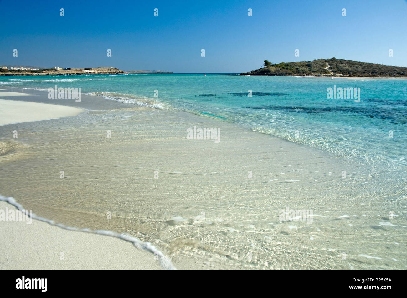 Perfect winter sunny beach hi-res stock photography and images - Alamy