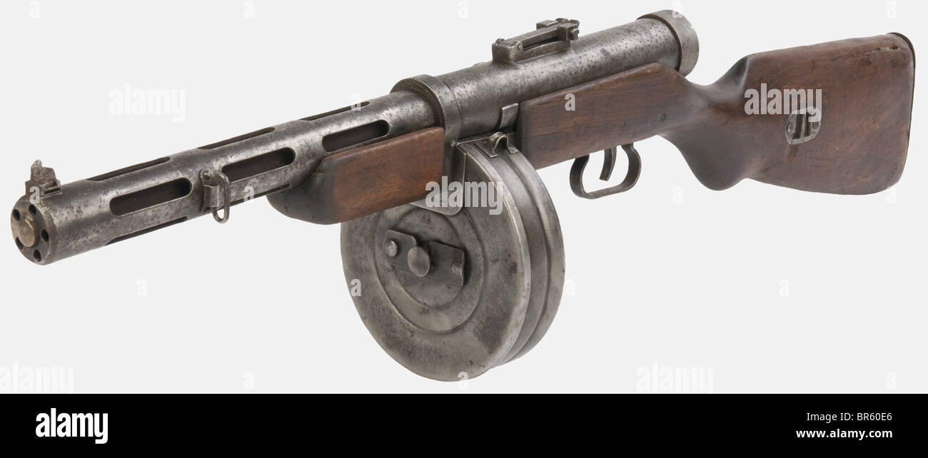 A Russian submachine gun PPD 28, calibre 7,62 Tokarev, serial number XT ...