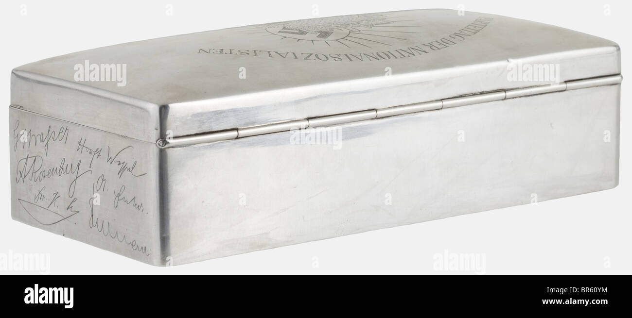Hermann Göring, a silver cigar box, Nuremberg 1929 Domed lid with the ...