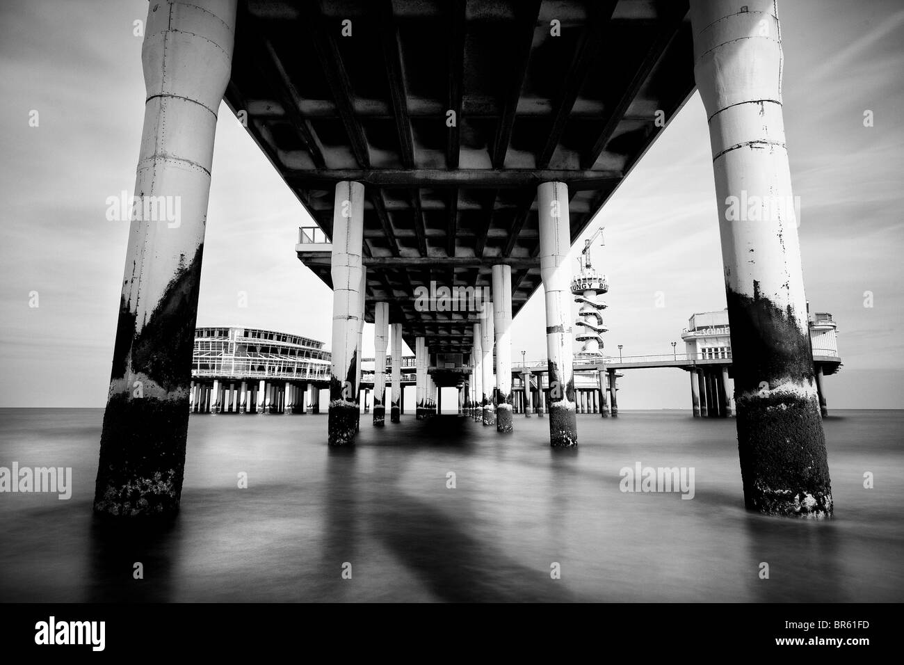 de pier scheveningen Stock Photo - Alamy