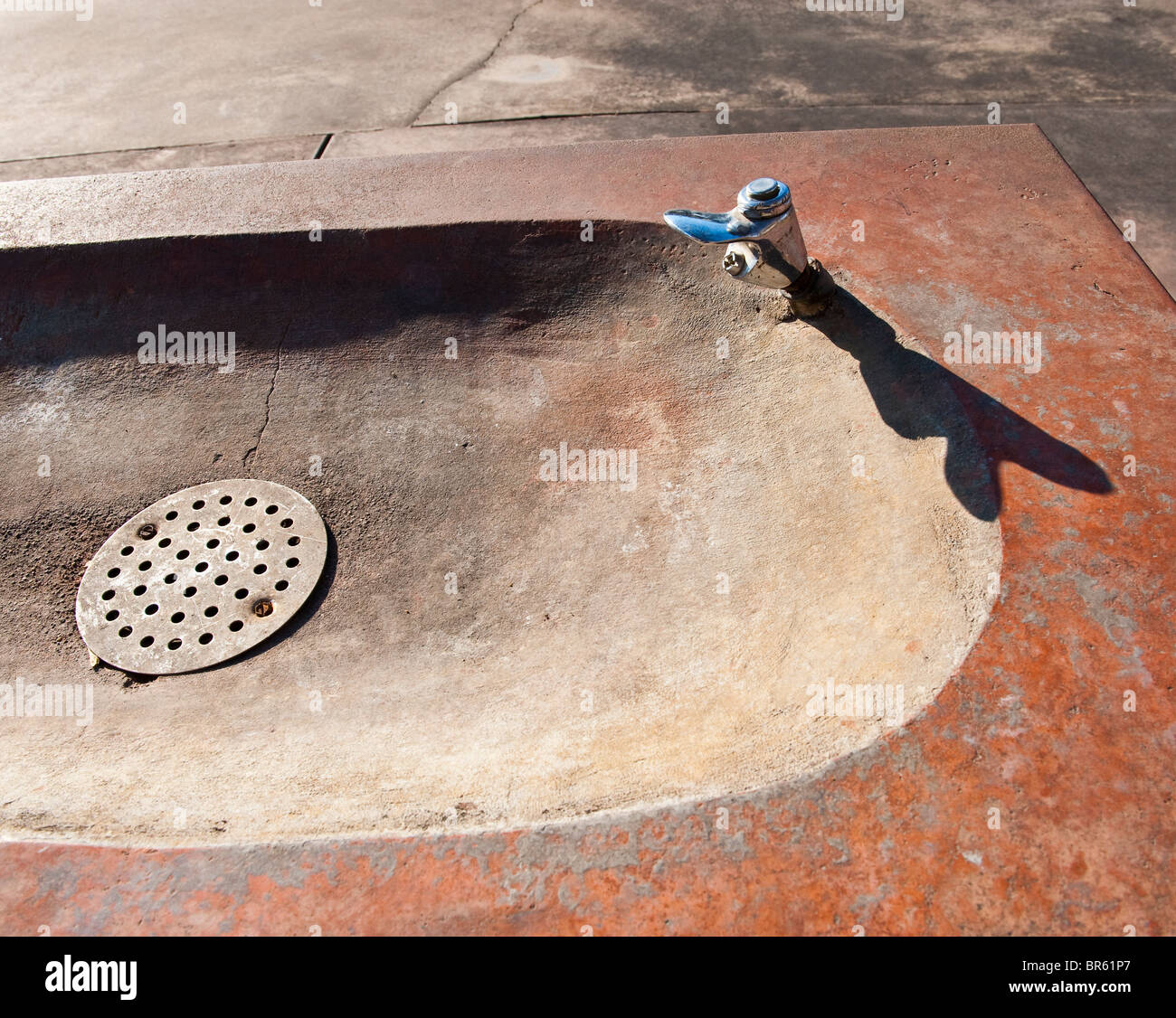 Water with basin hi-res stock photography and images - Alamy