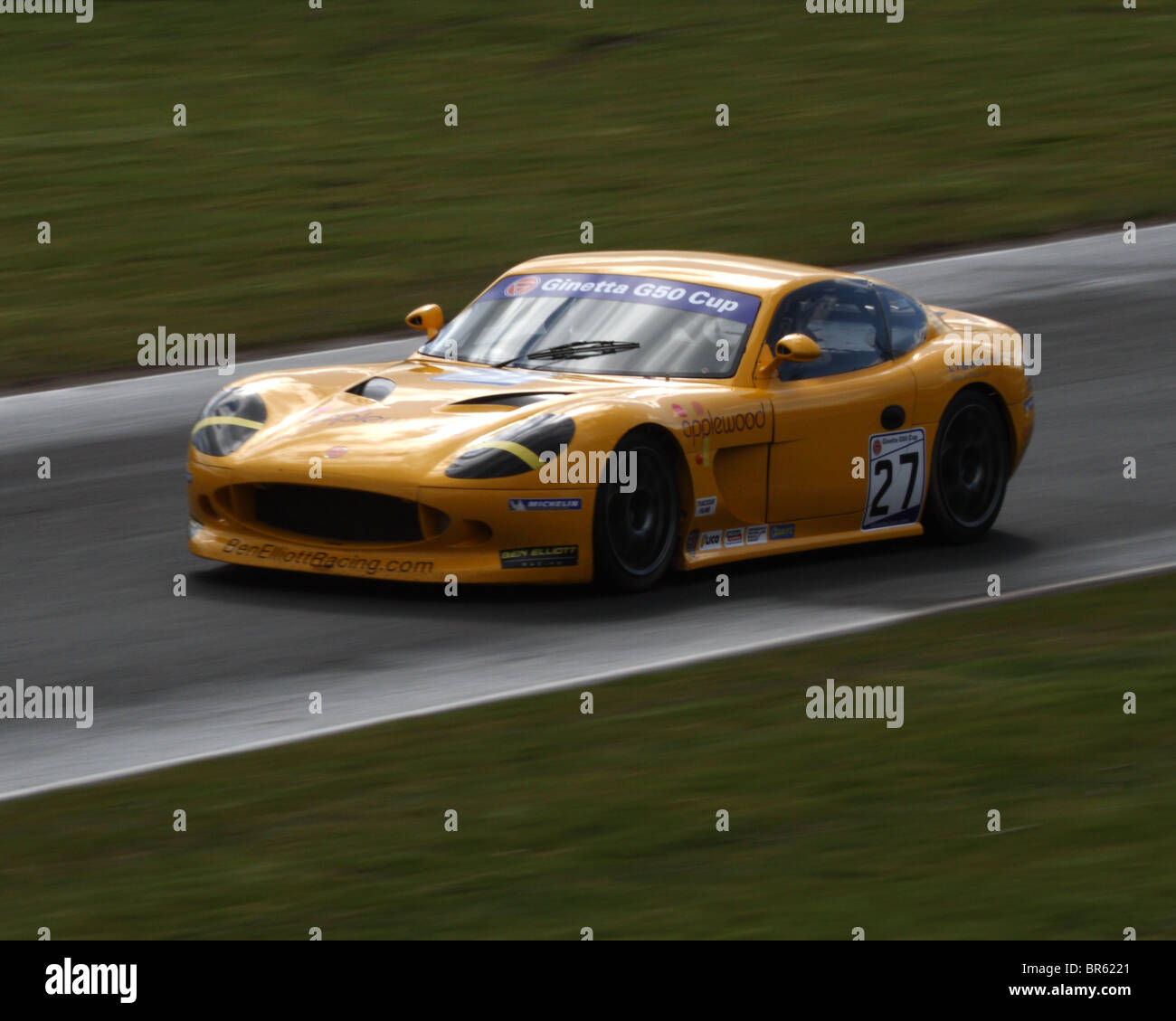 Motor racing oulton park 24 hi-res stock photography and images - Alamy