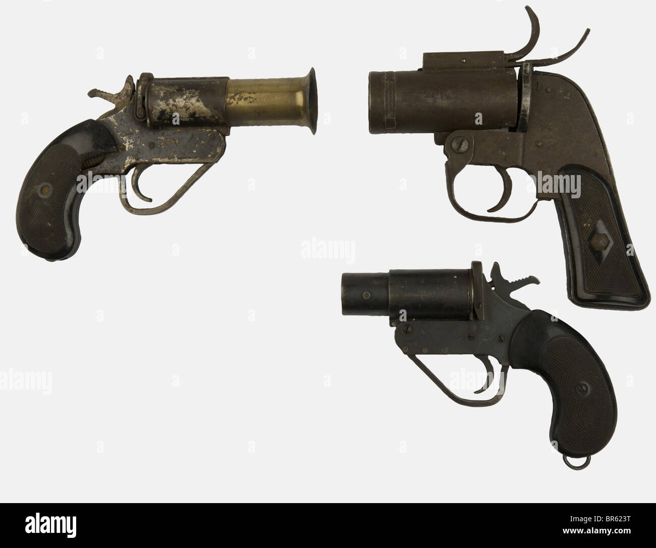 Flare pistols hi-res stock photography and images - Alamy