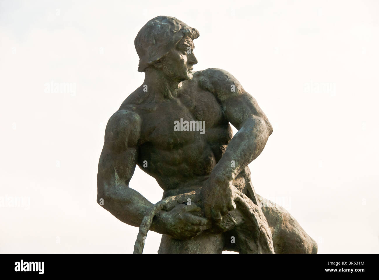 Muscular male sculpture hi-res stock photography and images - Alamy
