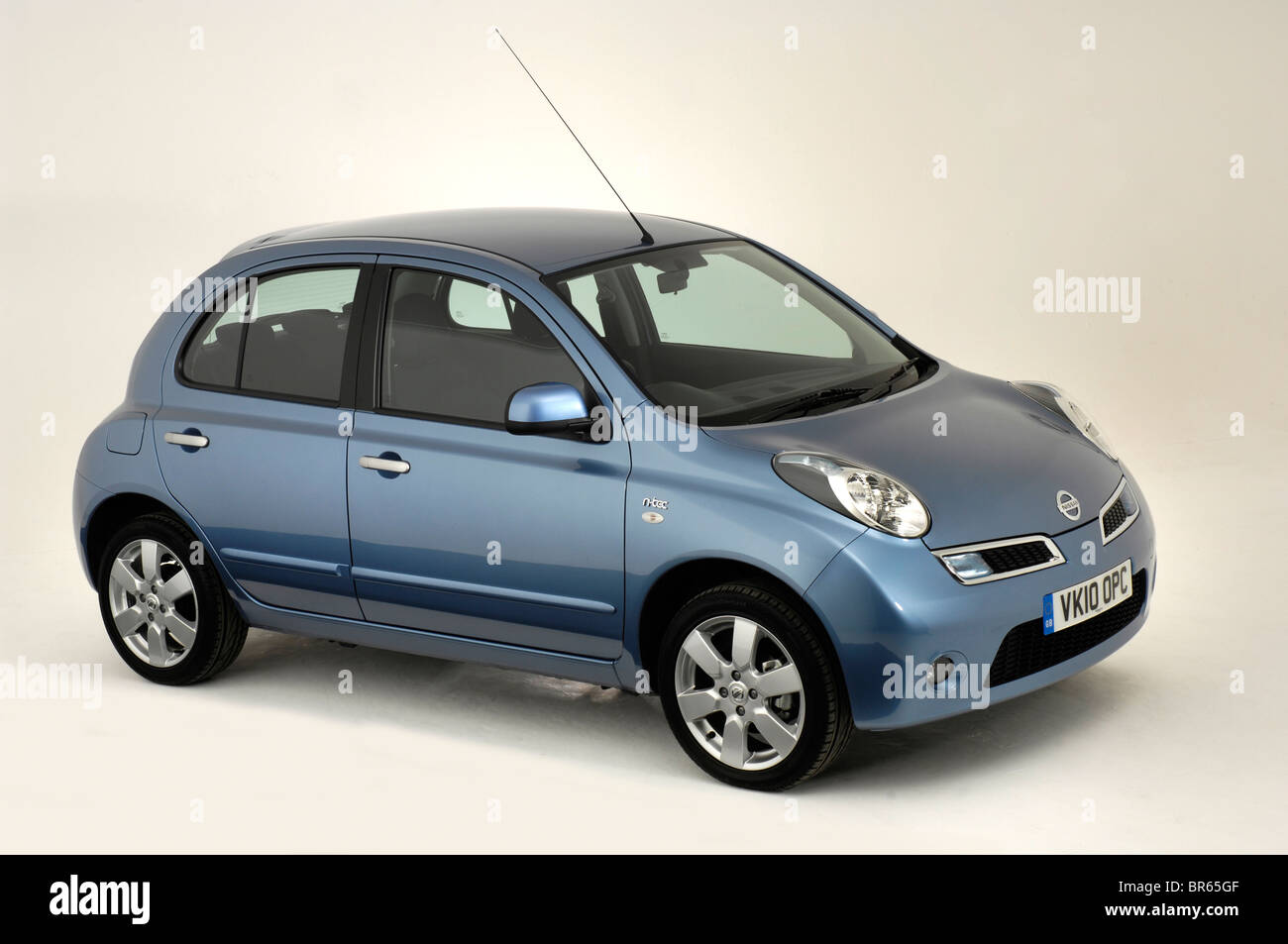 Nissan Micra Blue Stock Photos & Nissan Micra Blue Stock Images - Alamy
