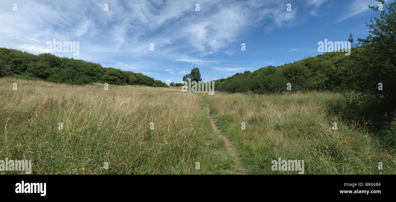 the heart of england way long distance footpath motte and bailey castle ...