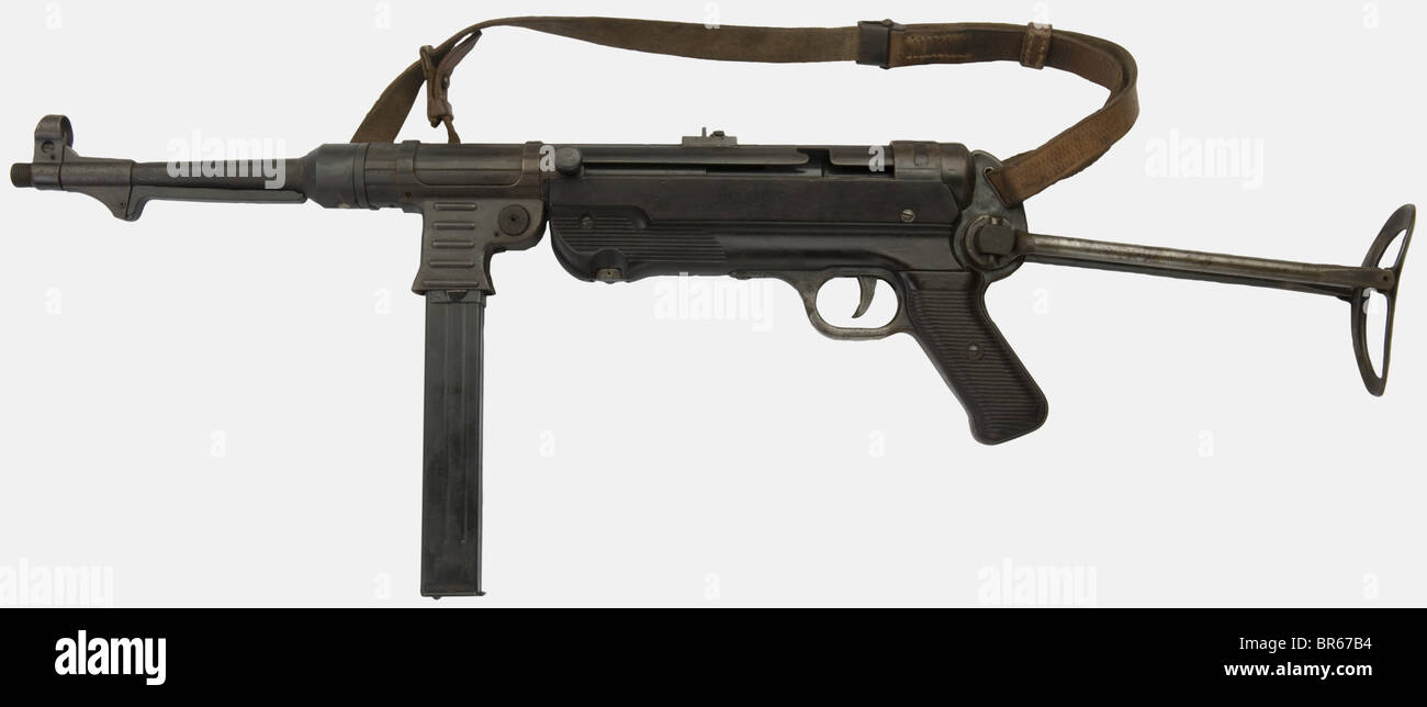 Pistolet Mitrailleur High Resolution Stock Photography and Images - Alamy