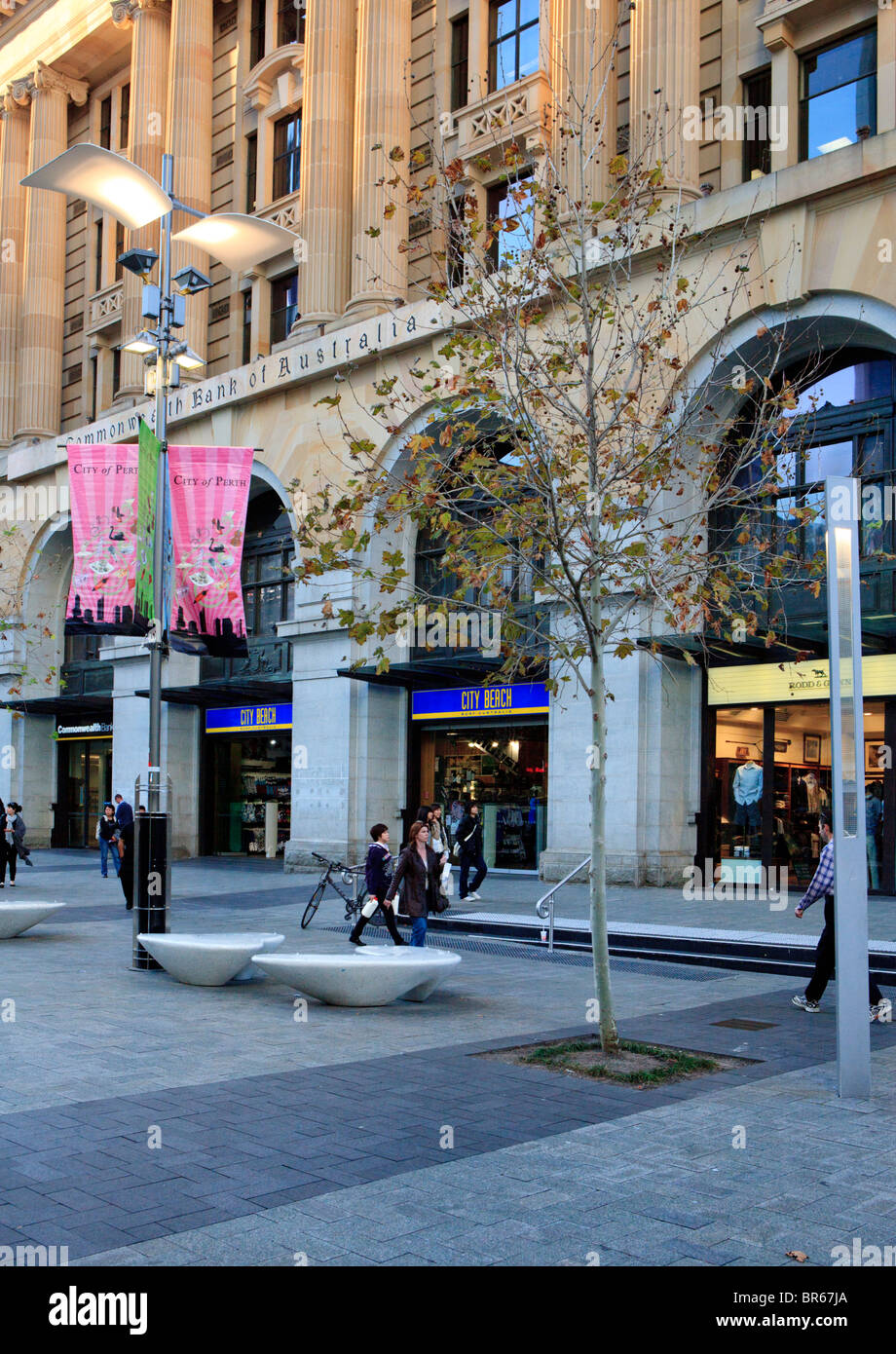Murray Street Mall pedestrianised shopping precinct in Perth city ...