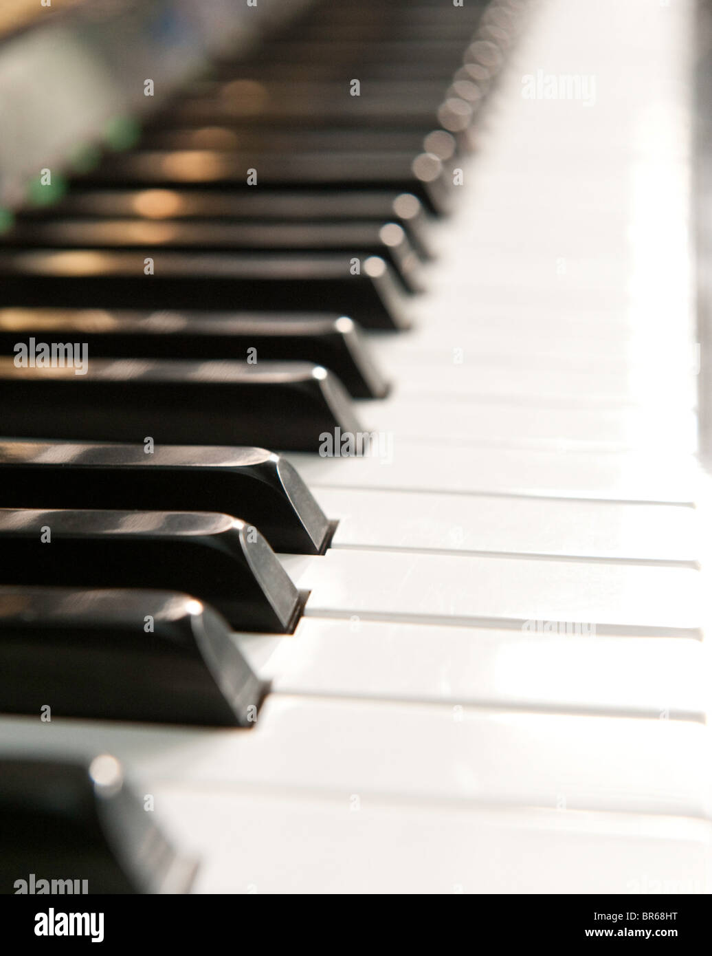 Close-up in perspective of piano keyboard Stock Photo - Alamy