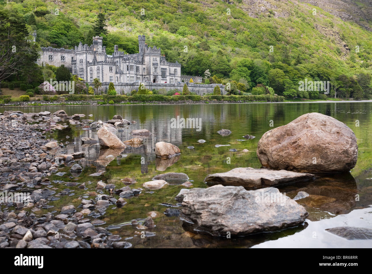 Kylemore abbey church hi-res stock photography and images - Alamy