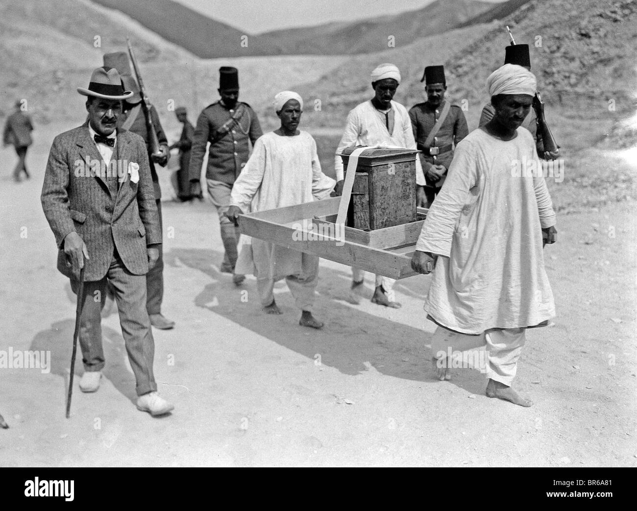 Howard Carter discovered Tutankhamun's tomb in the Valley of the Kings ...