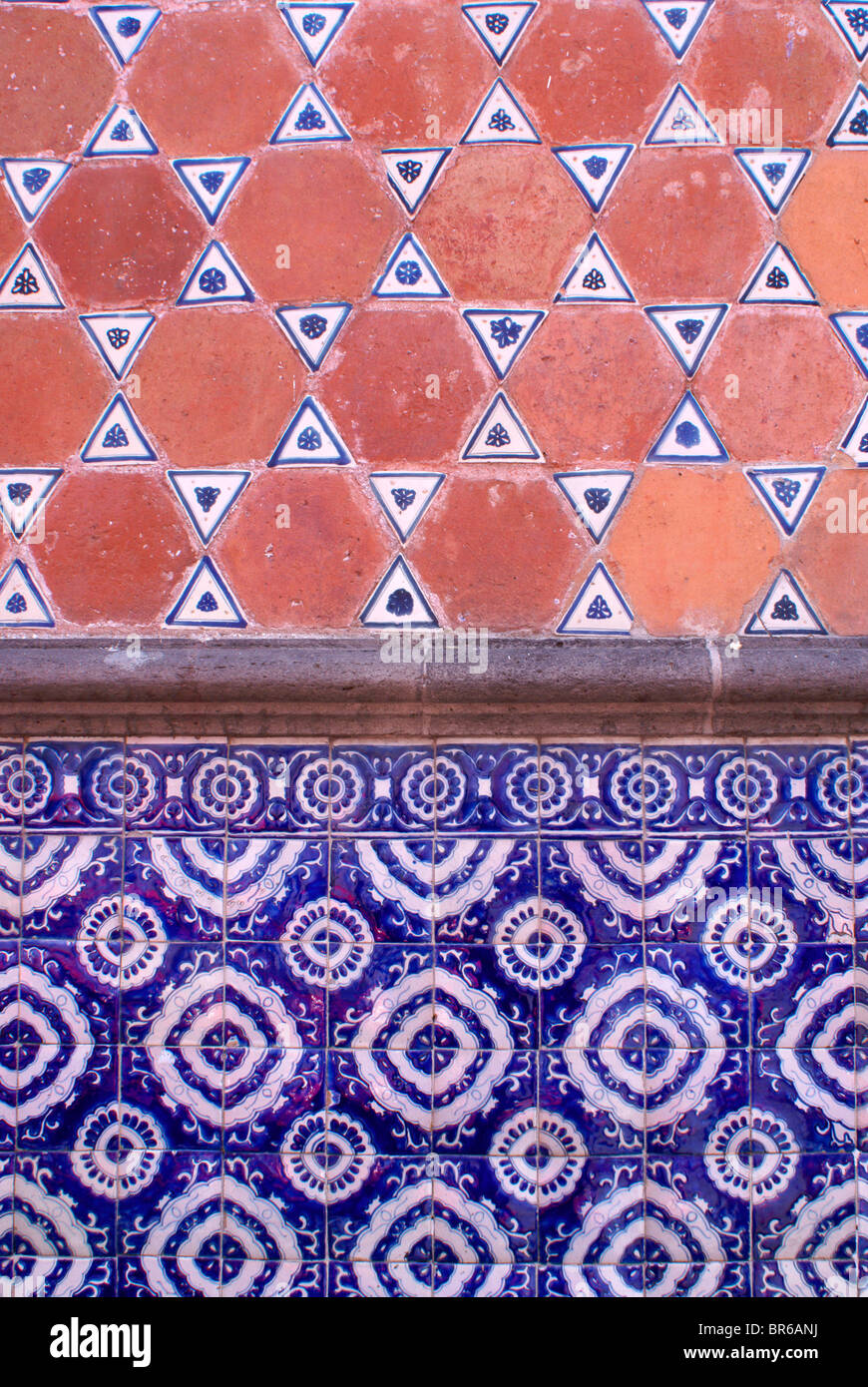 Spanish tiles design hi-res stock photography and images - Alamy