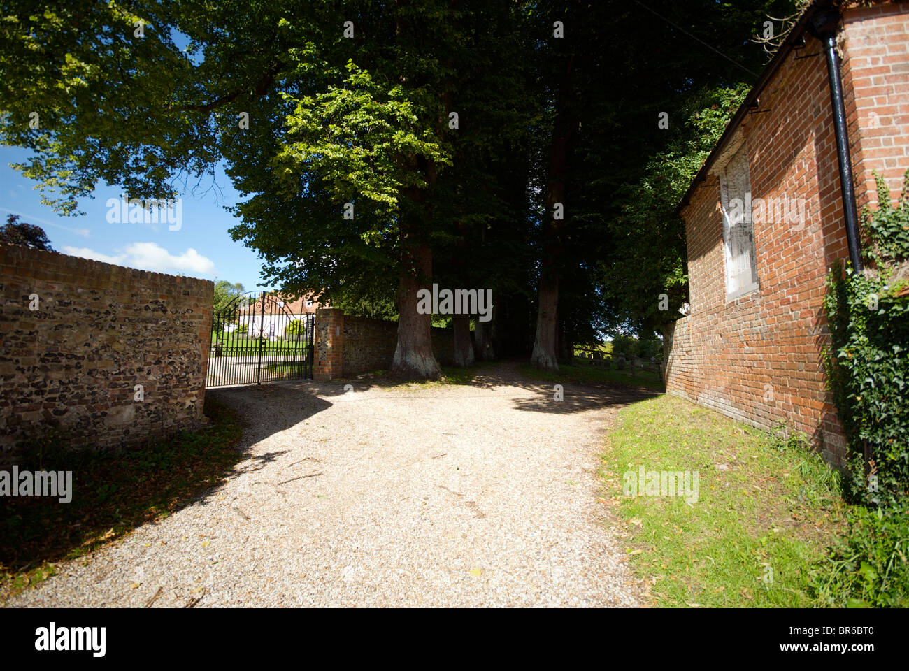 Great shefford church hi-res stock photography and images - Alamy
