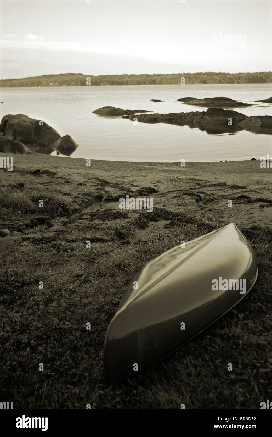 canoe on beach Stock Photo - Alamy