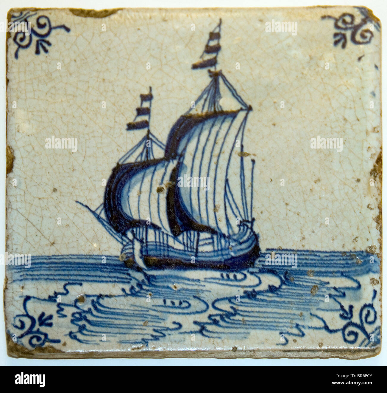 Hand painted delft tiles hi-res stock photography and images - Alamy