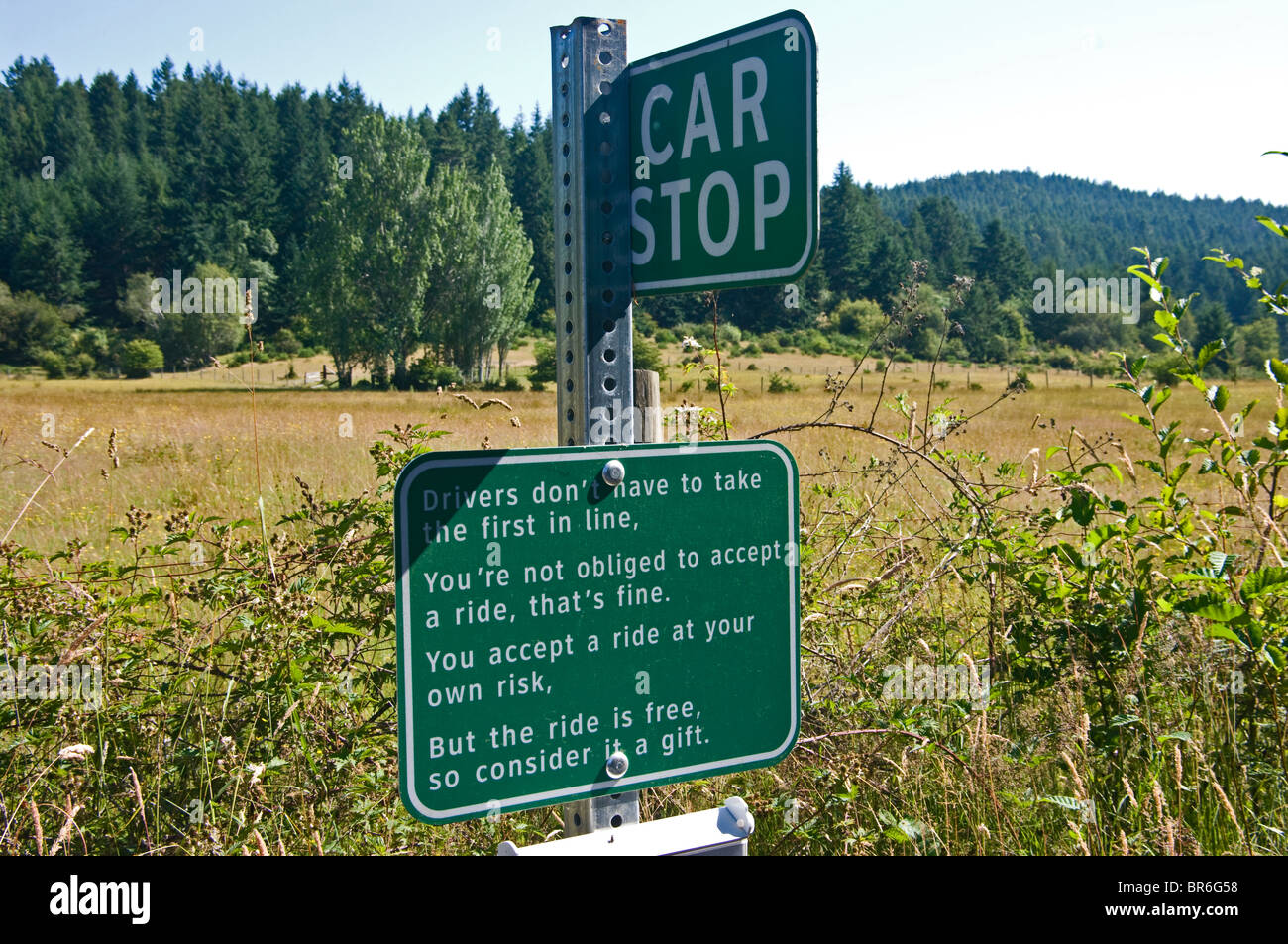 Stop sign car hi-res stock photography and images - Alamy