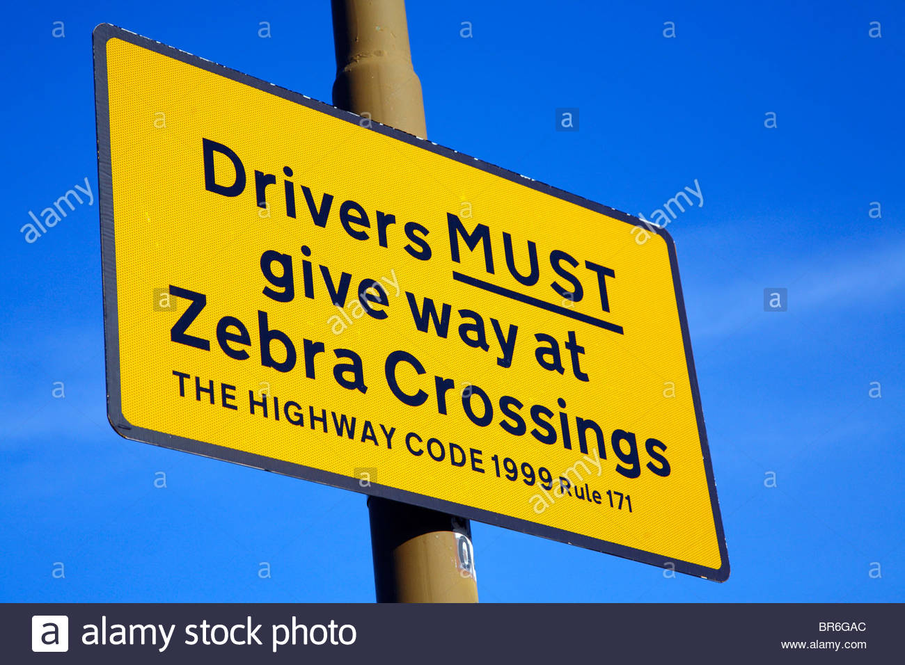 Highway crossings hi-res stock photography and images - Alamy