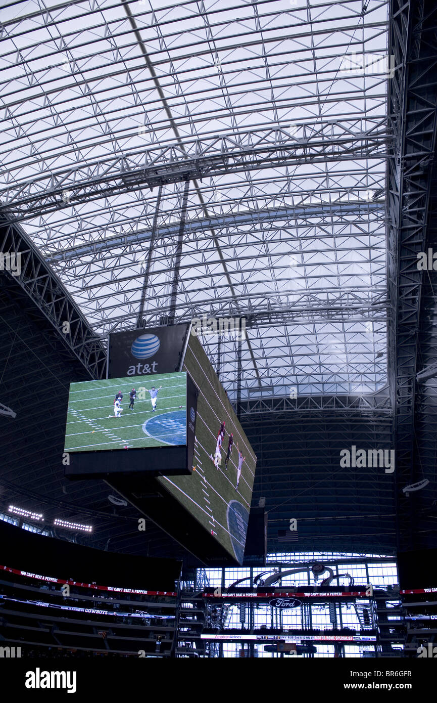 Cowboys Football Stadium Stock Photo - Alamy