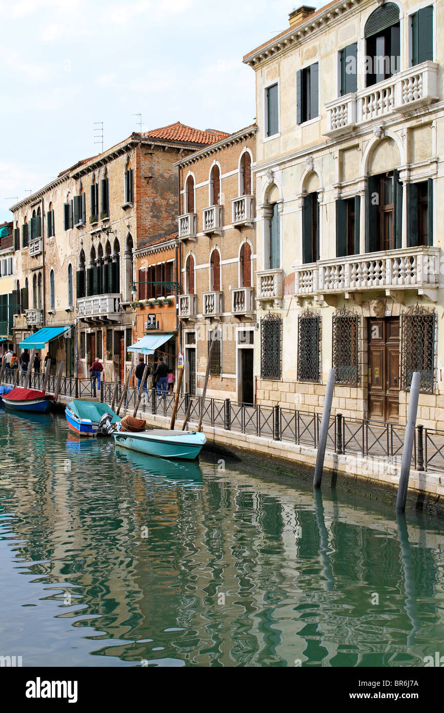Dorsoduro district of Venice, Italy Stock Photo - Alamy